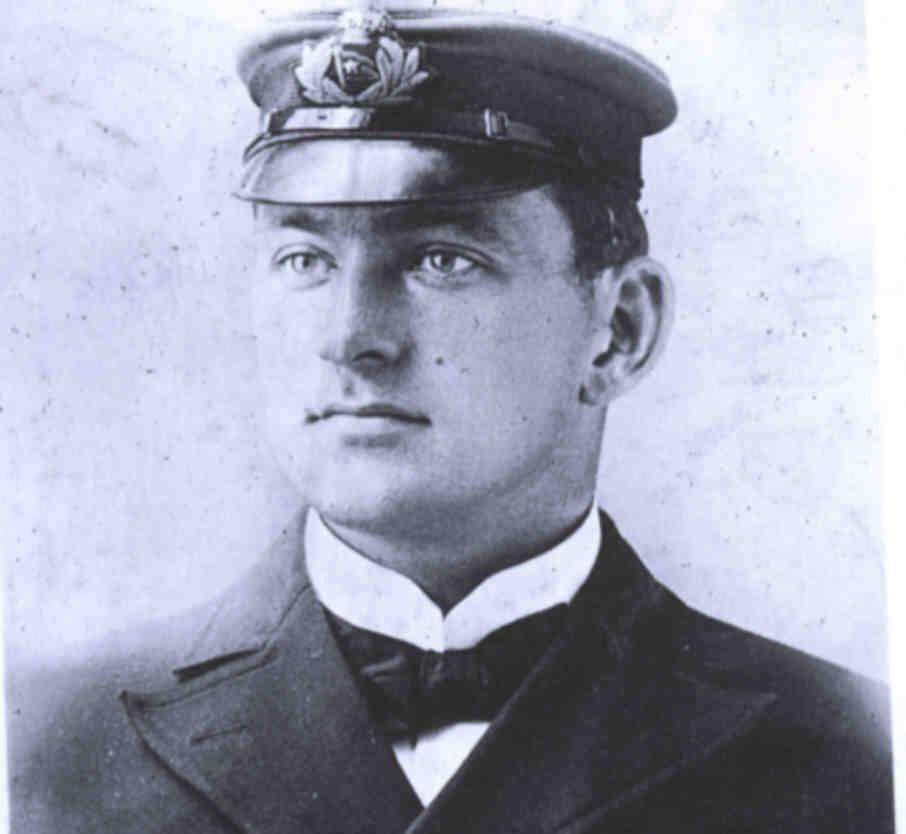 Chief Officer Henry Tingle Wilde of the Titanic - Titanic-Titanic.com