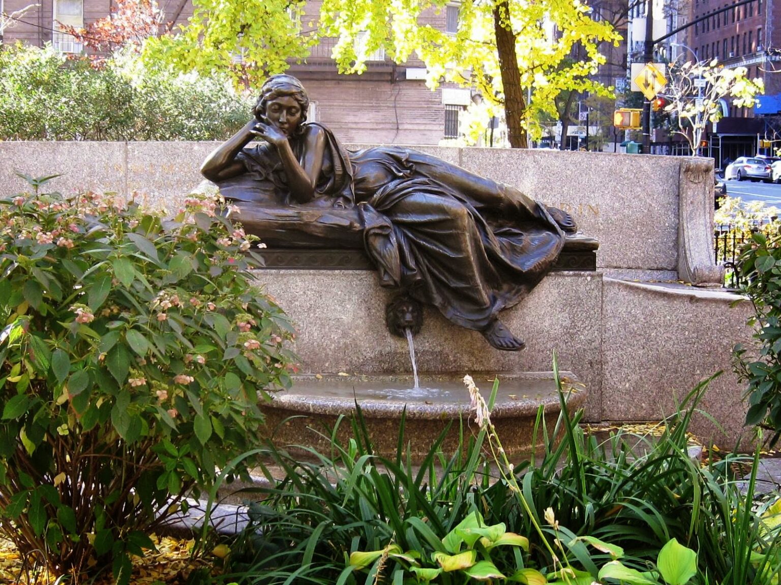 Titanic Memorials: Isidor Straus And Ida Straus , New York, United ...